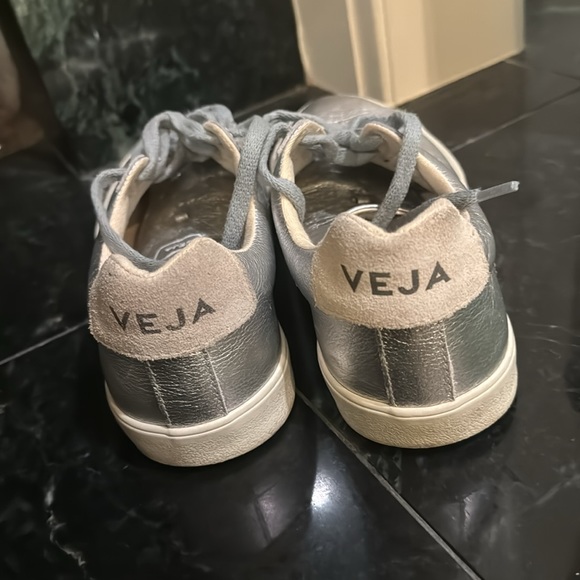 Veja | Shoes | Veja Woman Silver Really Good Condition As Shown In ...